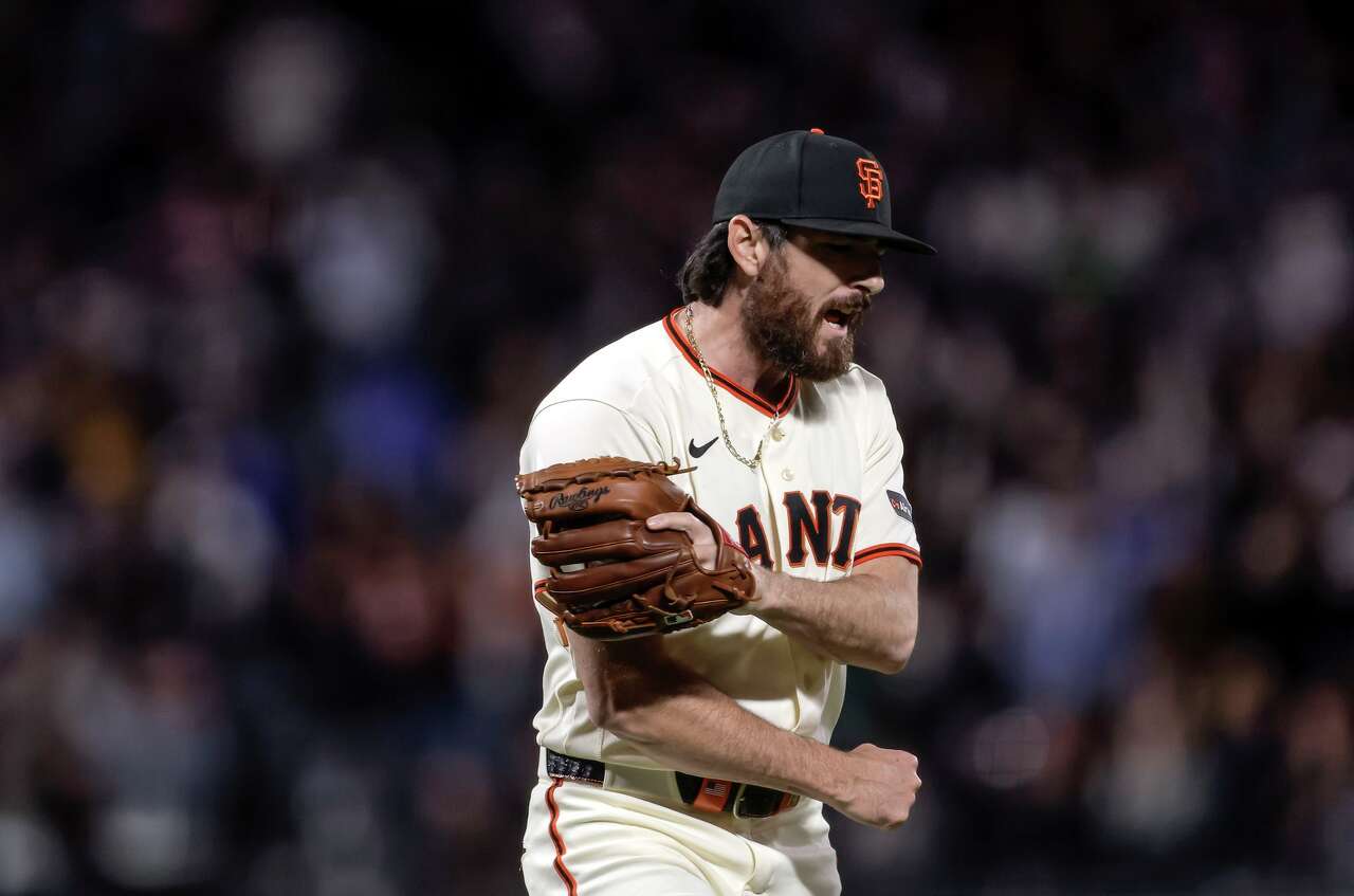 Giants name Caleb Kilian as closer, recall former closer Ryan Walker