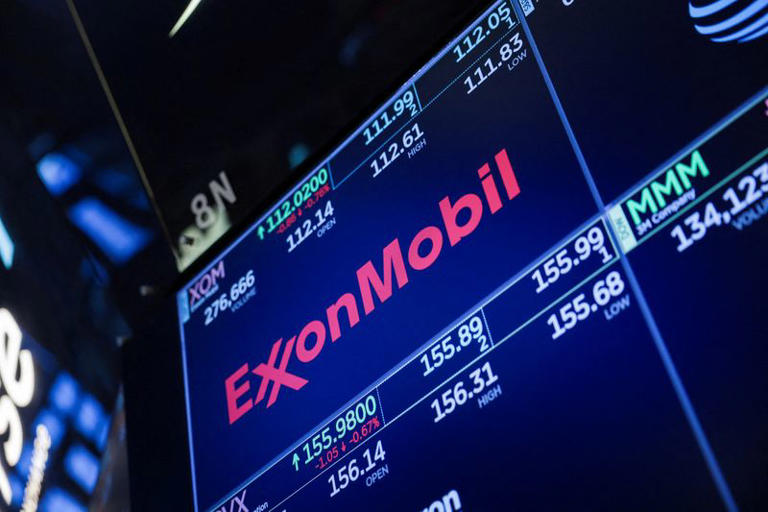 Exxon Mobil set to place Alex Volkov as head of global trading, sources say