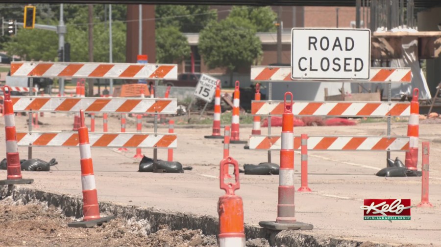 City provides updates on Cliff, Russell projects