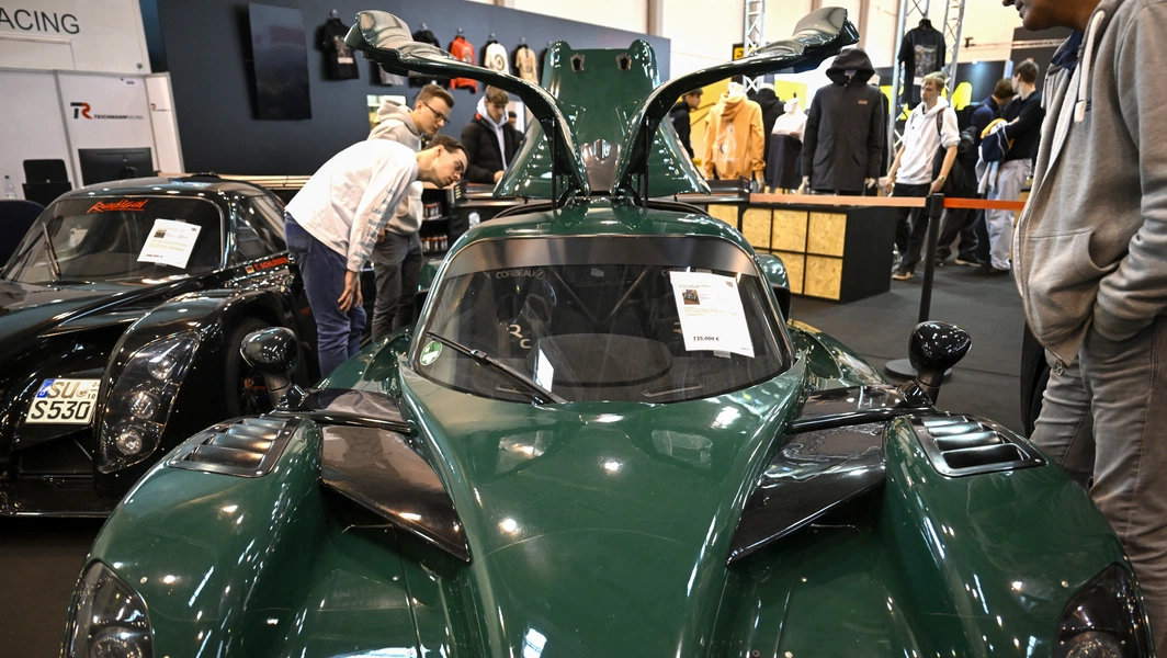 11 unusual and controversial car features