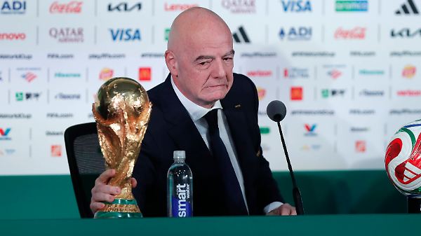 USA sehen Terror-Gefahr: Wütender Iran wirft FIFA-Boss Infantino ...