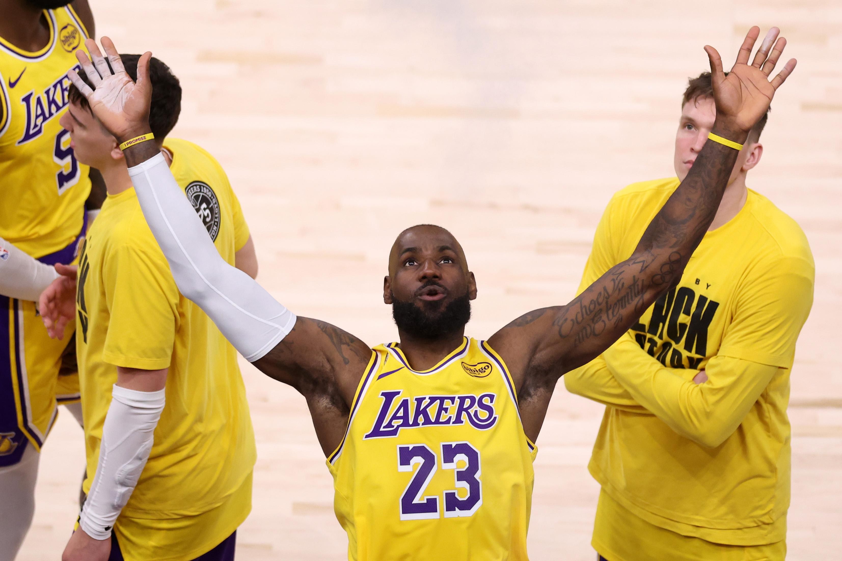 Lakers fans want LeBron James back