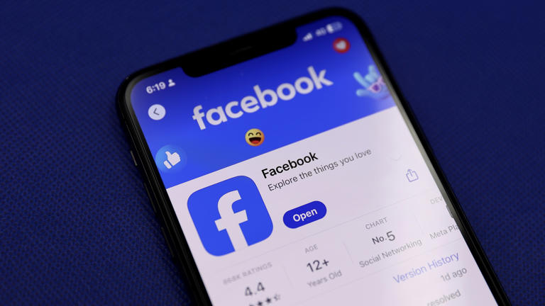 Facebook is down