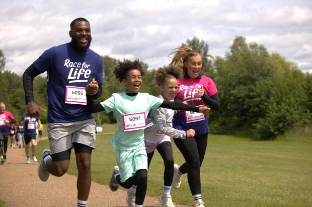 Thousands take part in Reading's Race for Life