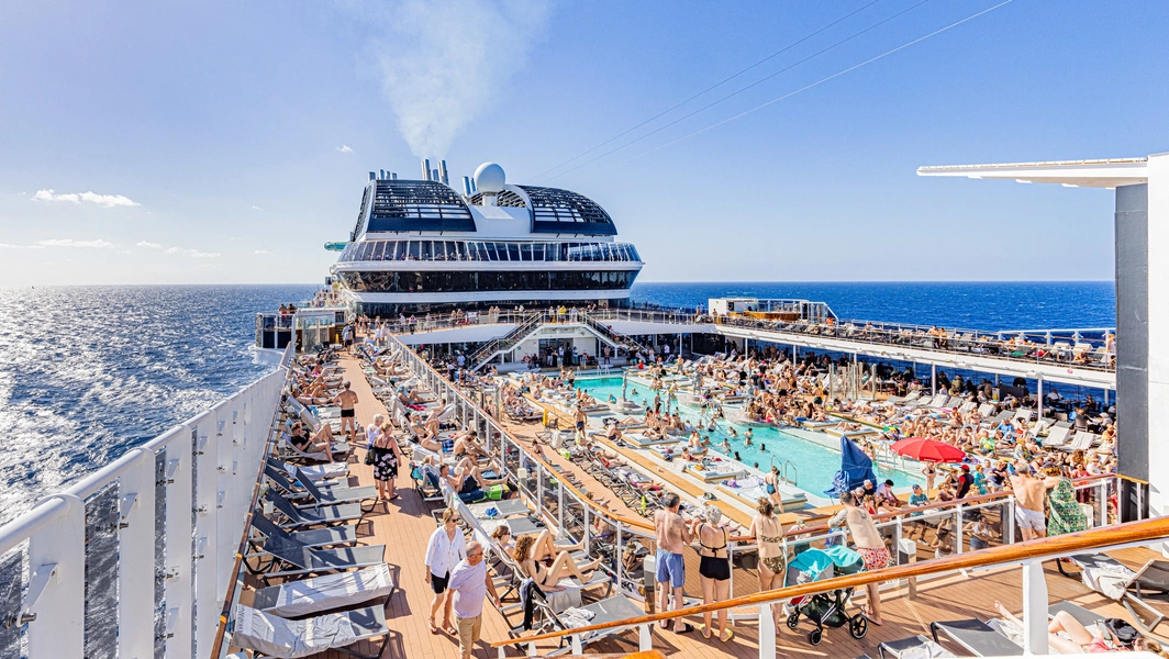 Mega cruise ships: amenities, drawbacks, and innovations