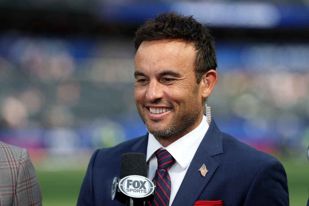 Landon Donovan’s new hair sparks buzz during USA World Cup match