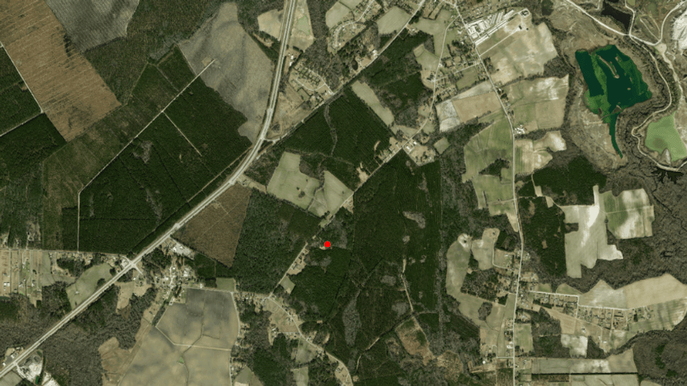 Firefighters battle 7-acre wildfire near Maysville in Onslow County ...