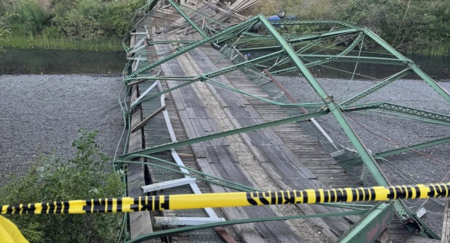 Bridge collapse injures driver in Northern California