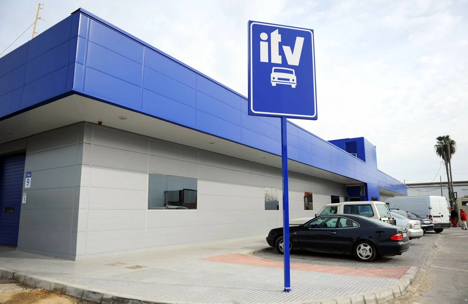 Cae red que amañaba la ITV en San Blas (Madrid): 20 coches al día por ...