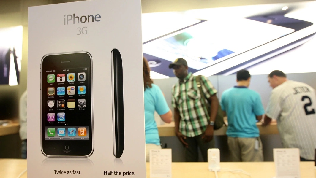 11 vintage cell phones now worth thousands