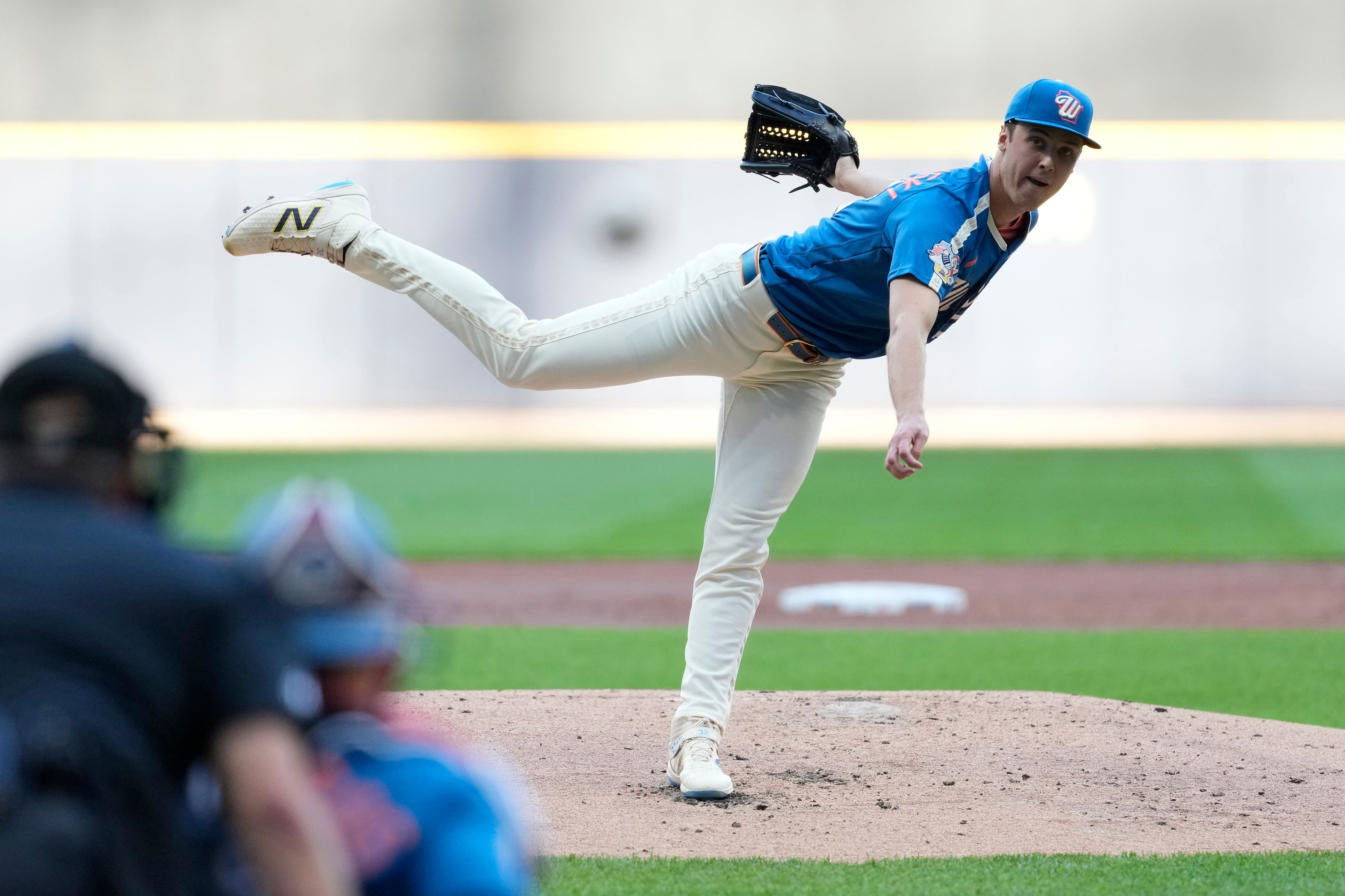 Brewers' Misiorowski throws 104.5 mph pitch, strikes out 15 in 1-hit, 6 ...