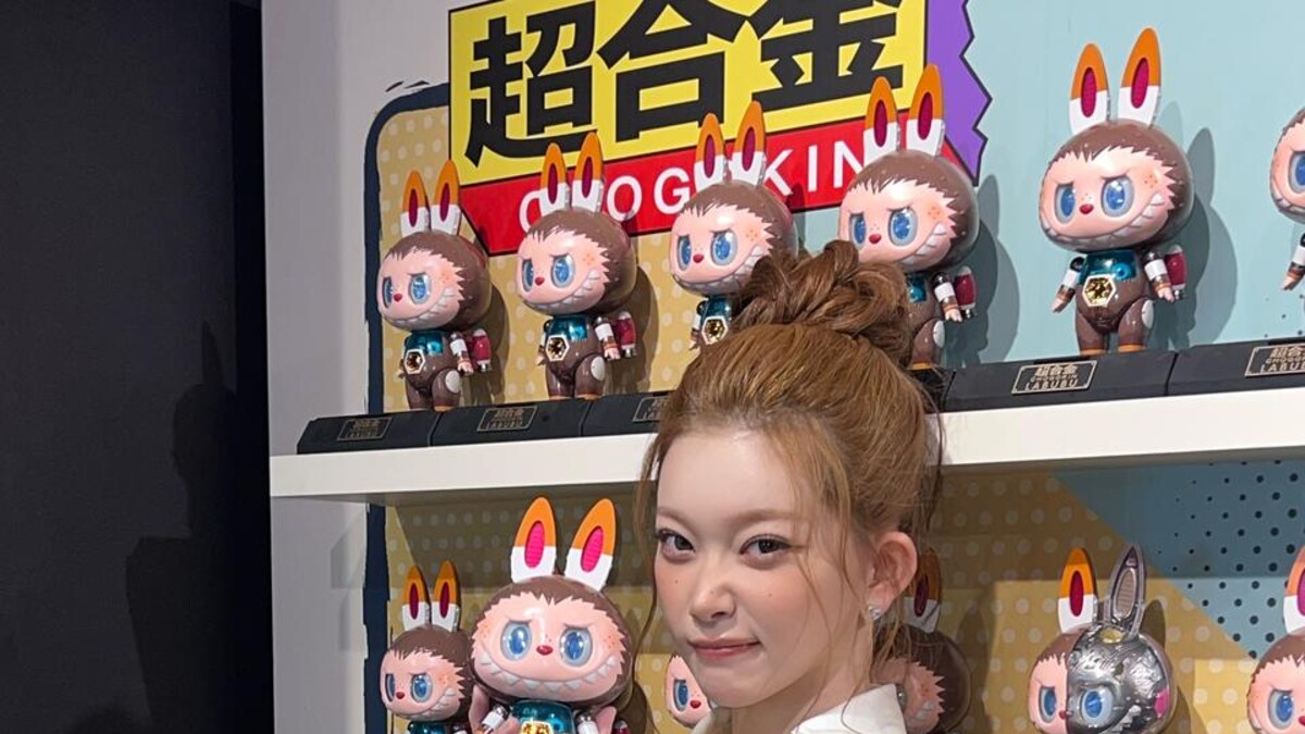 츠키, LABUBU 전시에서 러블리 비주얼…정규 1집 활동 잇는 근황