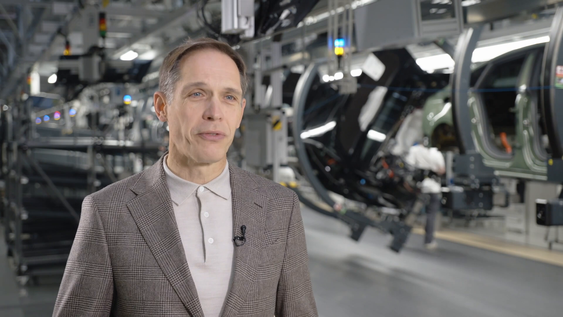 Audi Q6 e-tron Produktion am Standort Ingolstadt - Interview Gerd ...