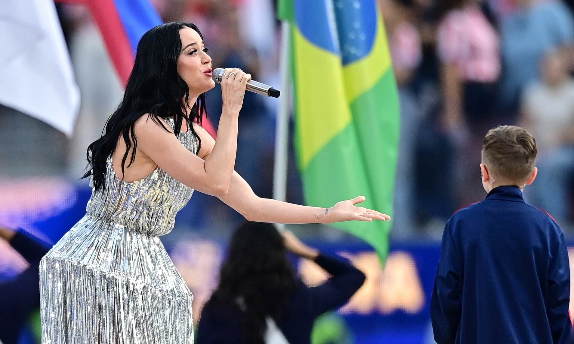 Katy Perry's 'trainwreck' World Cup opening ceremony in LA slammed by ...