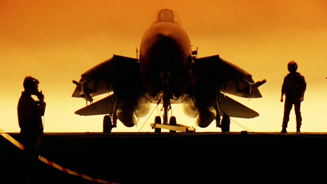Behind the scenes of Top Gun