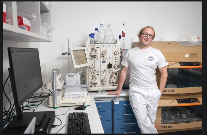 Israeli, Czech scientists recreate COVID-19’s evolutionary journey in a ...
