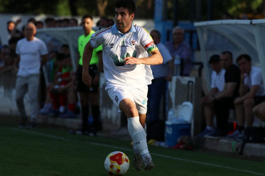 El Arnedo comienza en el campo del Tropezón su final soñada por el ascenso
