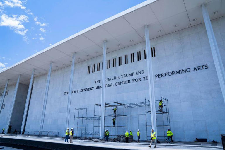 Double rainbow appears outside Kennedy Center just as Trump loses fight ...
