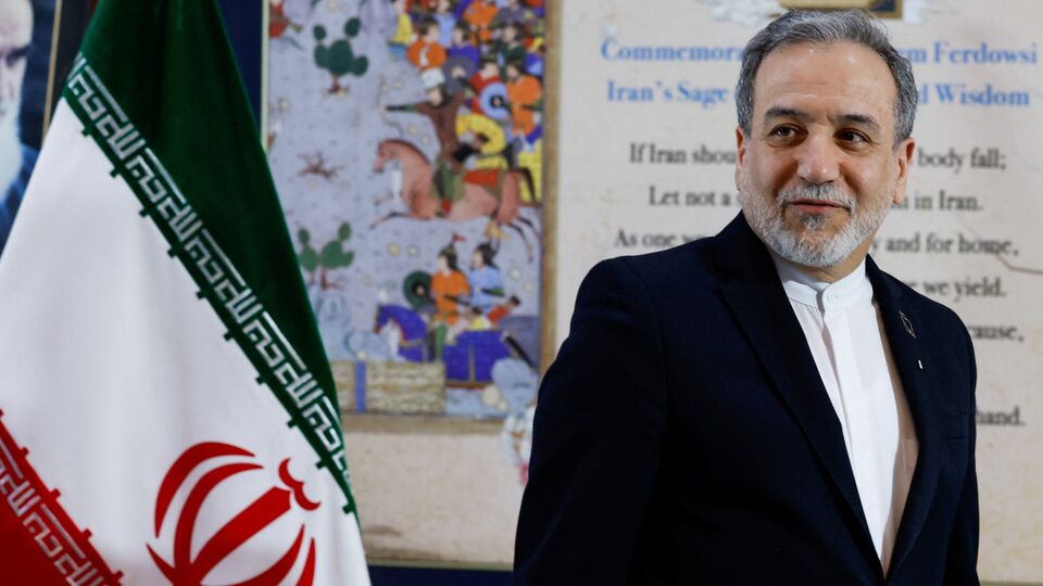 US-Iran news live: Peace deal 'never been closer', Iran's Minister ...