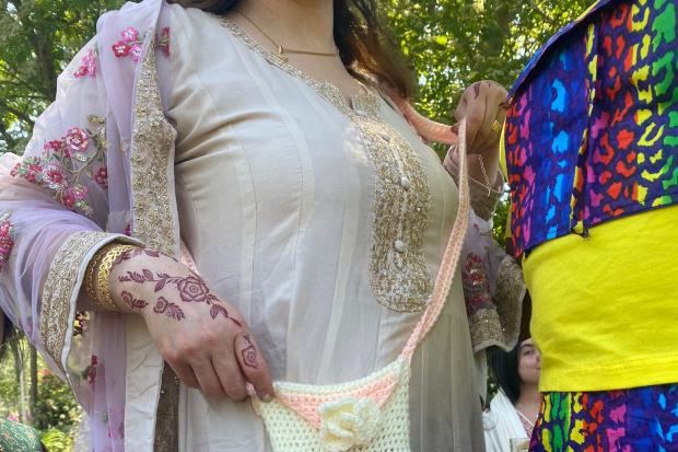 Abingdon sewing project mending clothes and cutting emissions