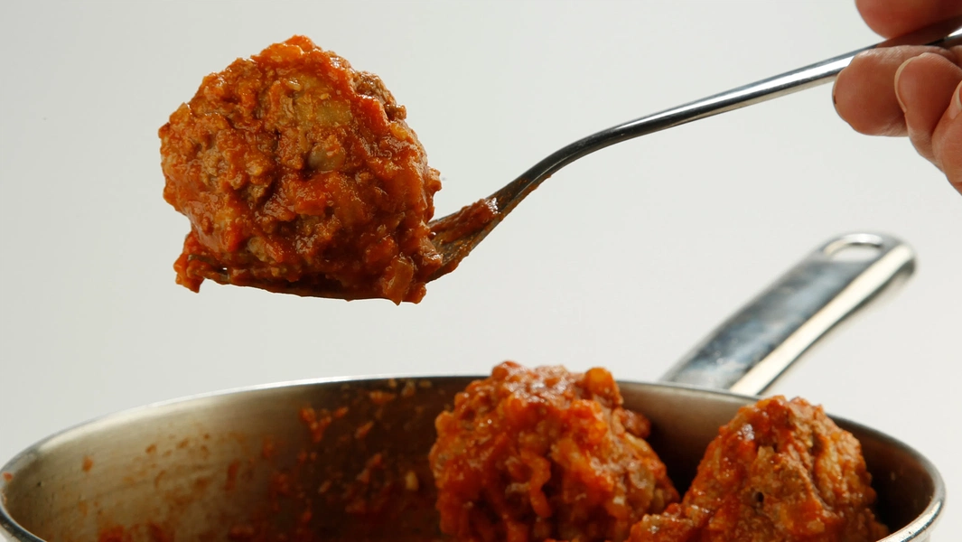 Slow-cooker Hawaiian BBQ meatballs offer easy summer entertaining