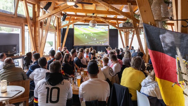 Strandbar, Pub, Biergarten: Hier läuft die Fußball-WM in Wolfenbüttel