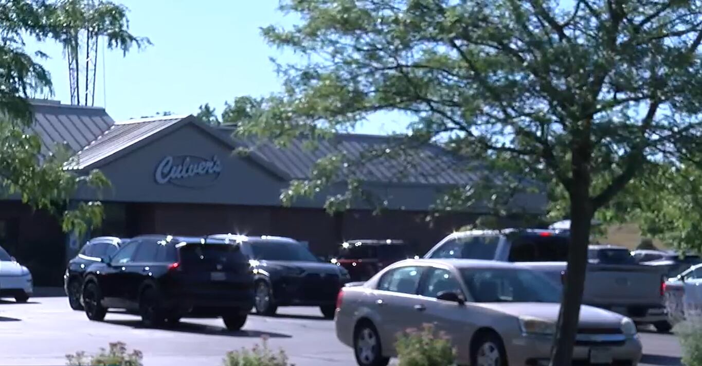 Man arrested in Kings Island after pulling gun on restaurant employee