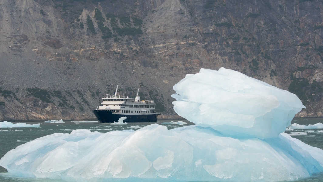 15 Alaska glacier cruises and scenic voyages