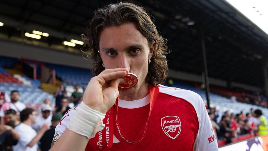 Reliable journalist reassures Arsenal fans over Riccardo Calafiori's future