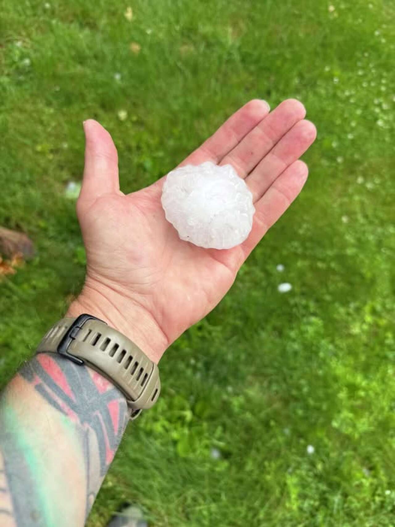 Thunderstorm brings hail, power outages to Dutchess County