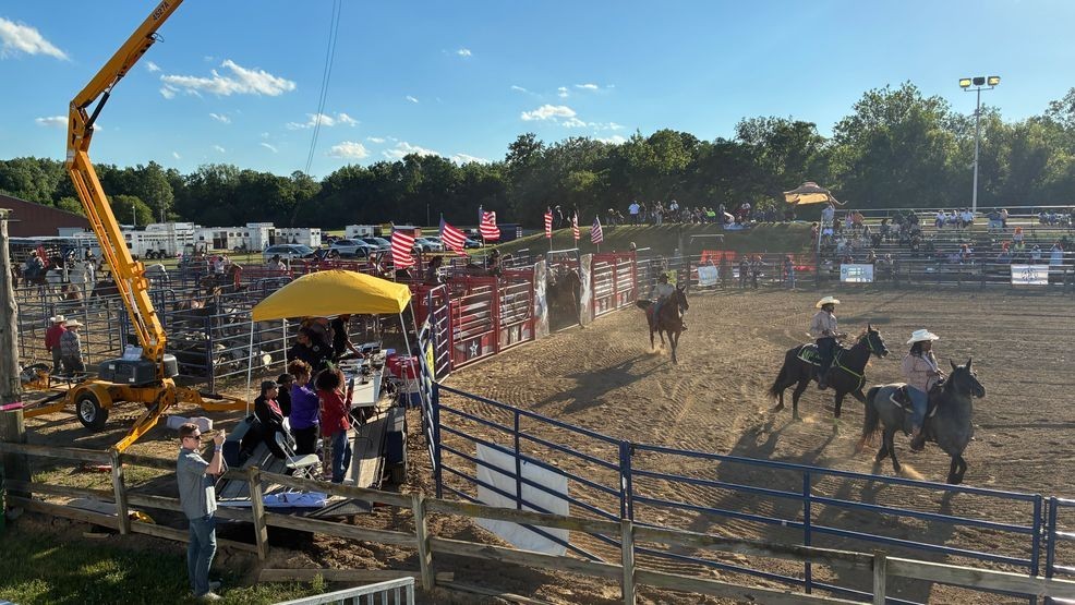Midwest Invitational Rodeo returns to Genesee County