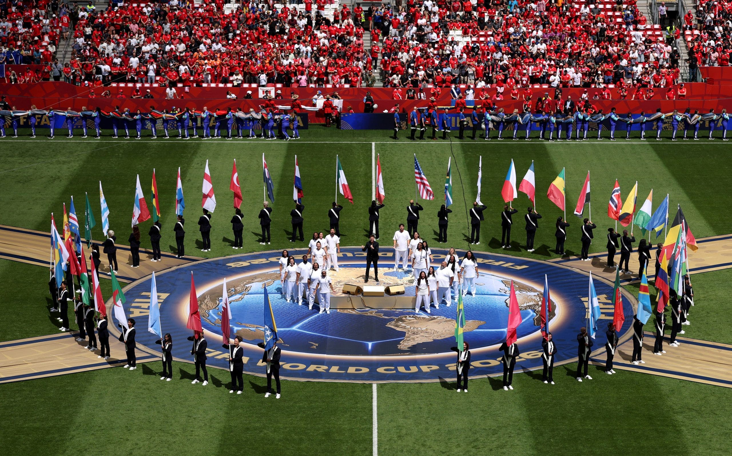 Canadian soccer fans boo US flag as Canada stumbles against Bosnia and ...