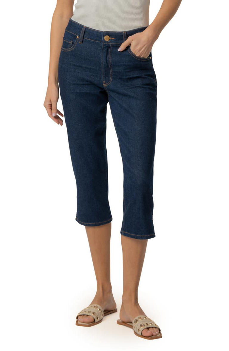 Here's how Rihanna just made cropped skinny jeans look modern