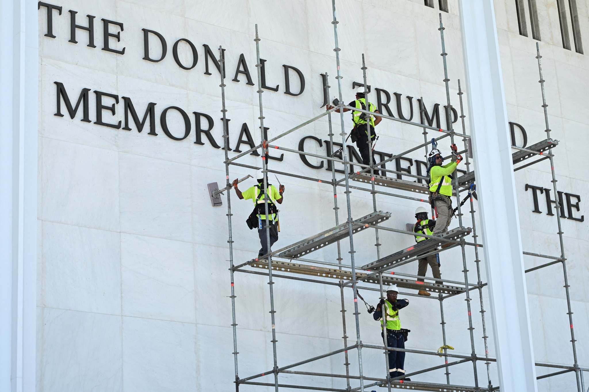 Kennedy Center misses deadline to remove Trump's name: What to know