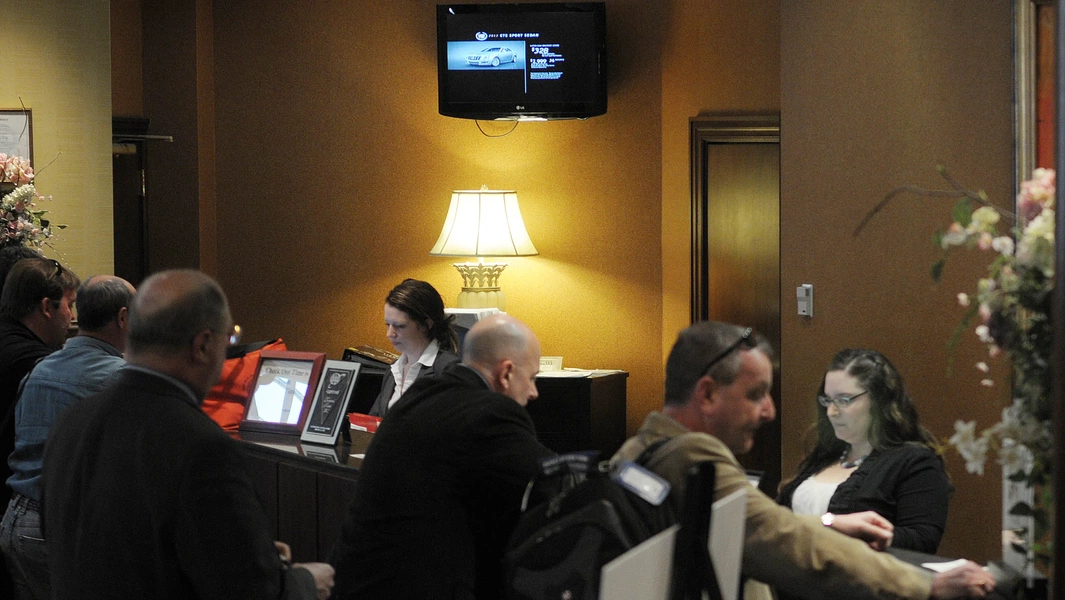 25 common hotel check-in mistakes to avoid