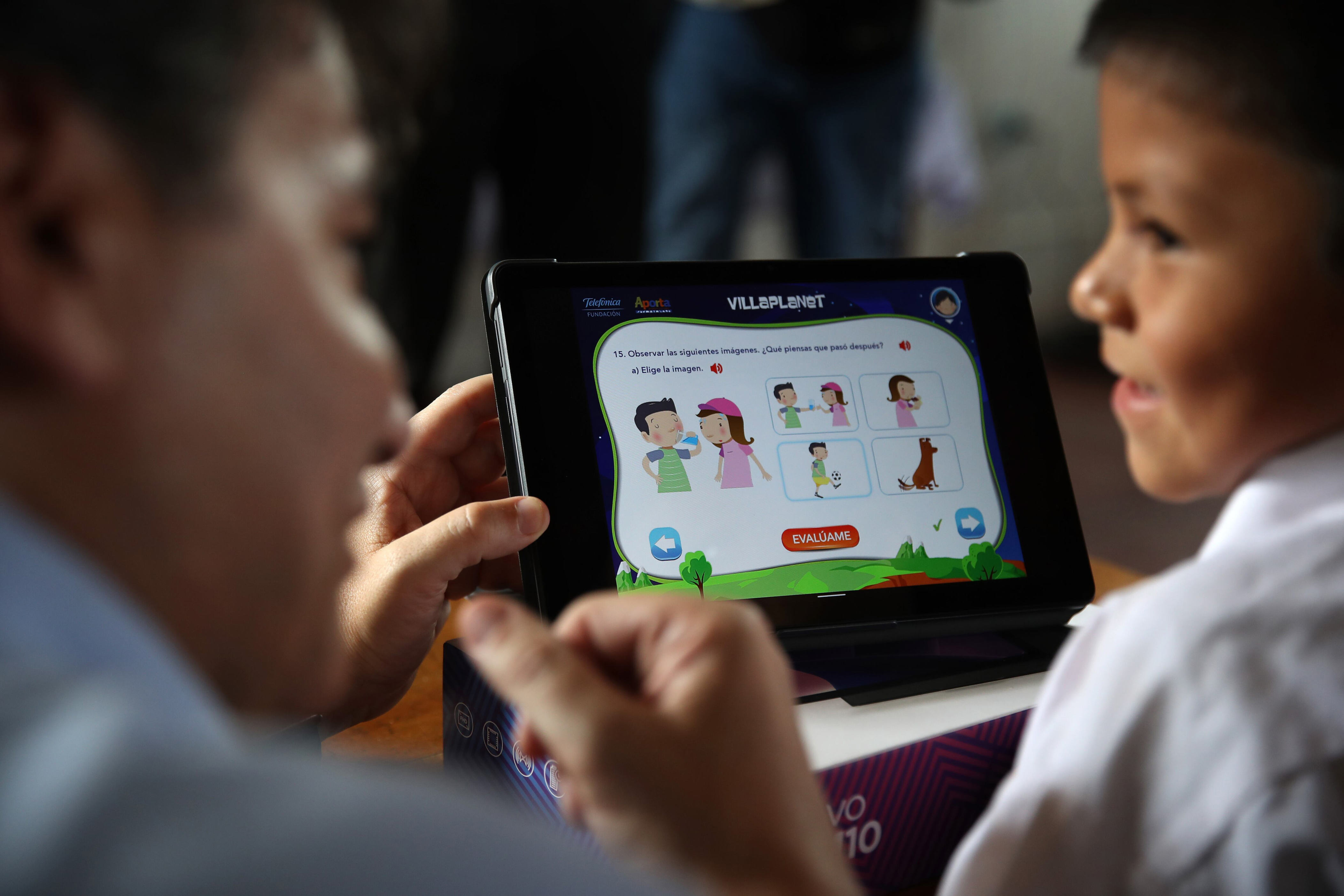 Trabajo infantil en Colombia disminuye, pero aún afecta a más de 300. ...