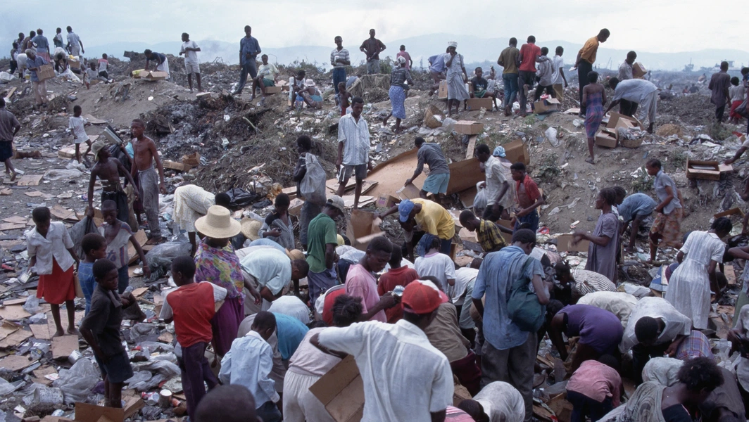 11 unbelievable treasures and shocks found in the trash