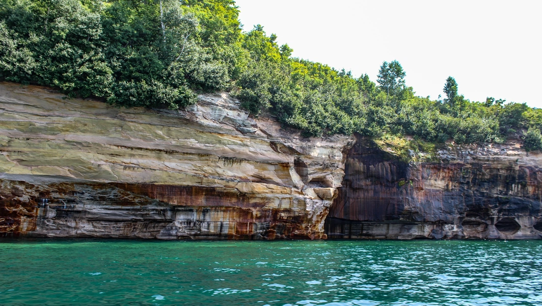 Pictured Rocks National Lakeshore: Nature, history, and adventure