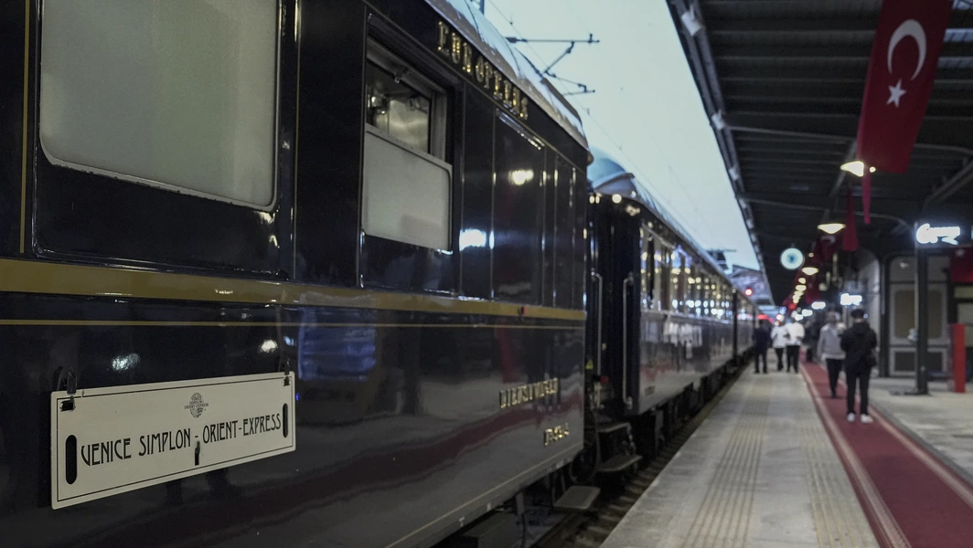 15 iconic train journeys and rail innovations