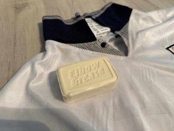 I used Dr Beckmann and Elbow Grease to get rid of stubborn stains - 1 ...