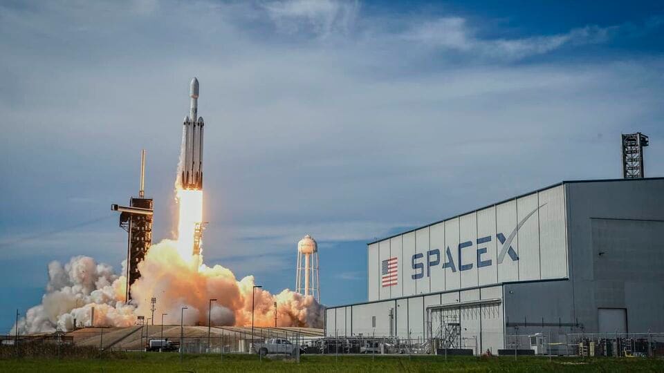 Happy to be invested: Retail investors snap up SpaceX shares on first ...