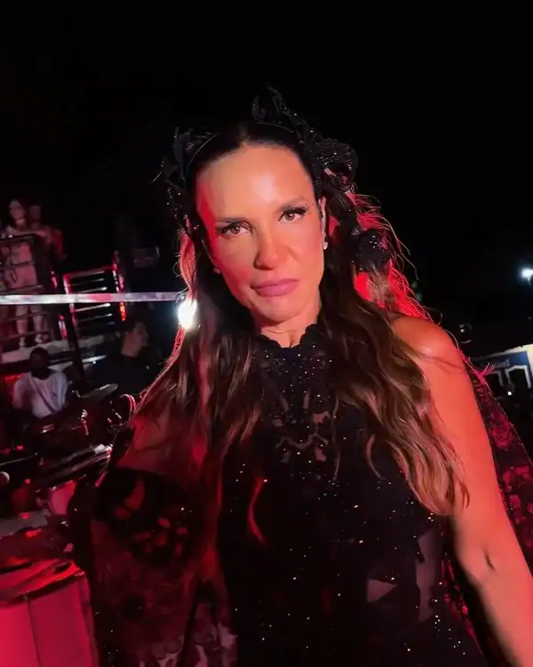 Ivete Sangalo presenteia Tiago Maia com anel de compromisso da Cartier ...