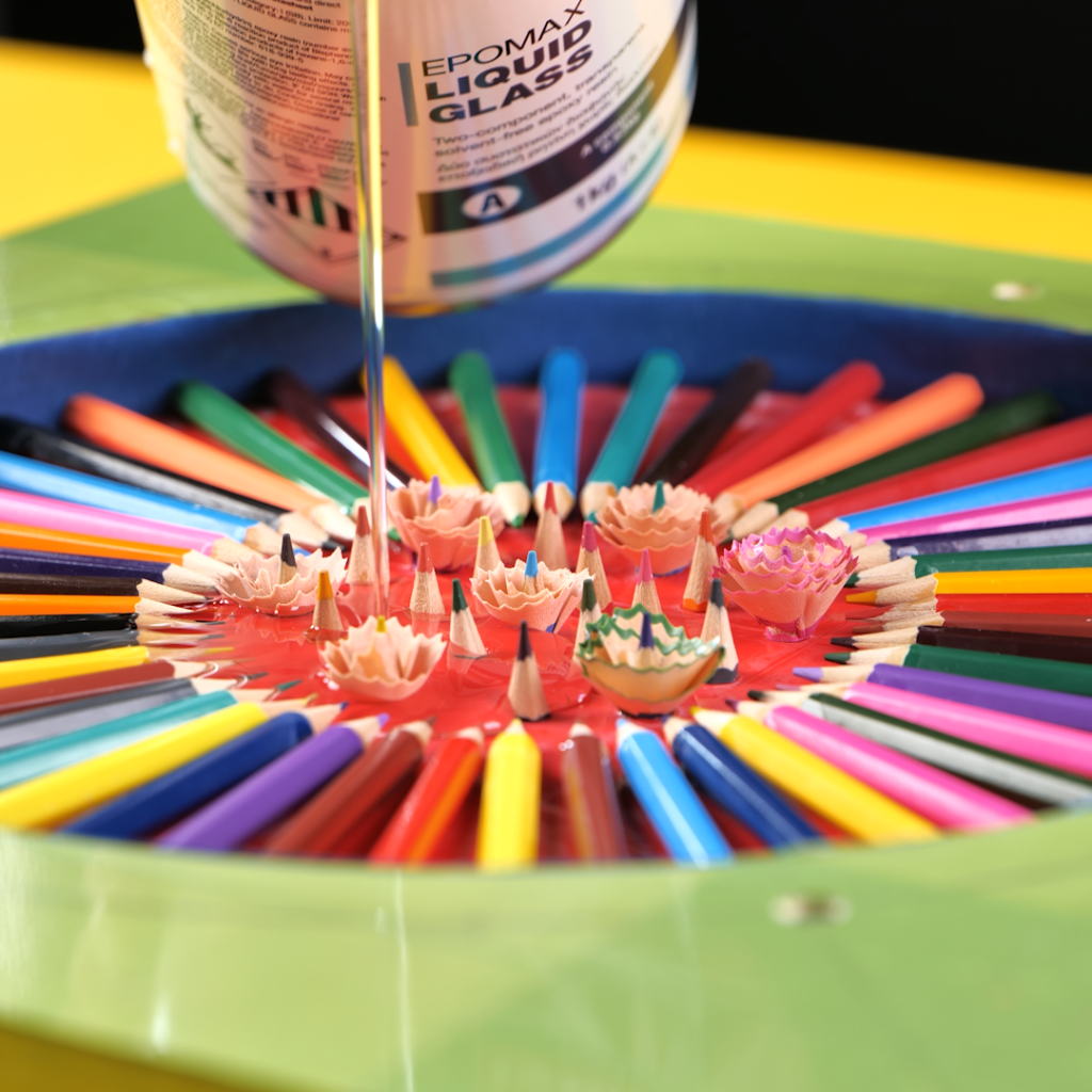 DIY colored pencils clock! 🕐