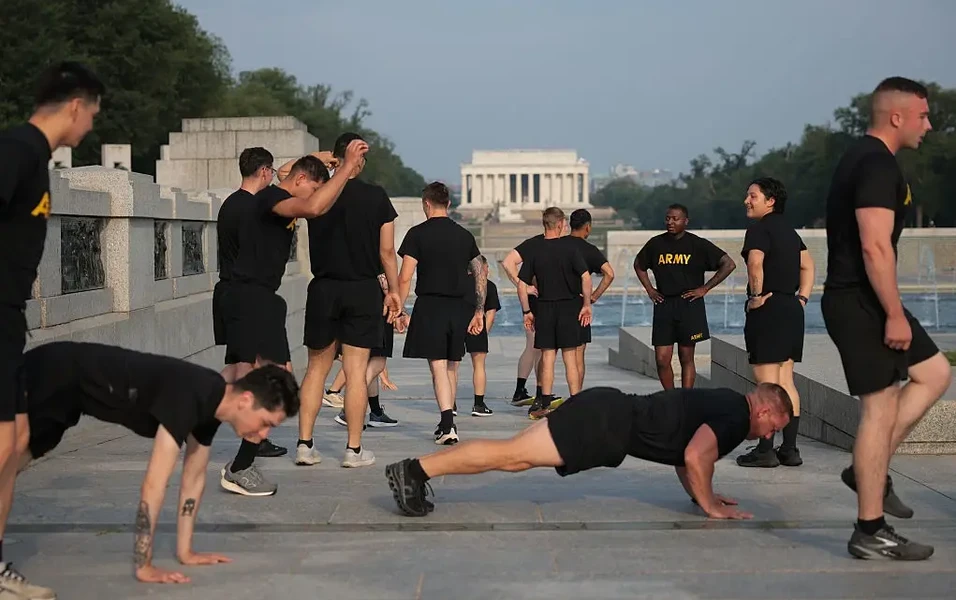 Three-minute military fitness test challenges speed, power and endurance
