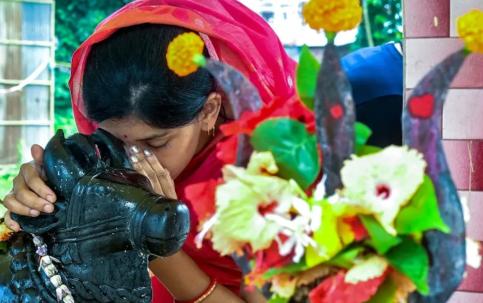 Shiva’s moon and the magic of devotion