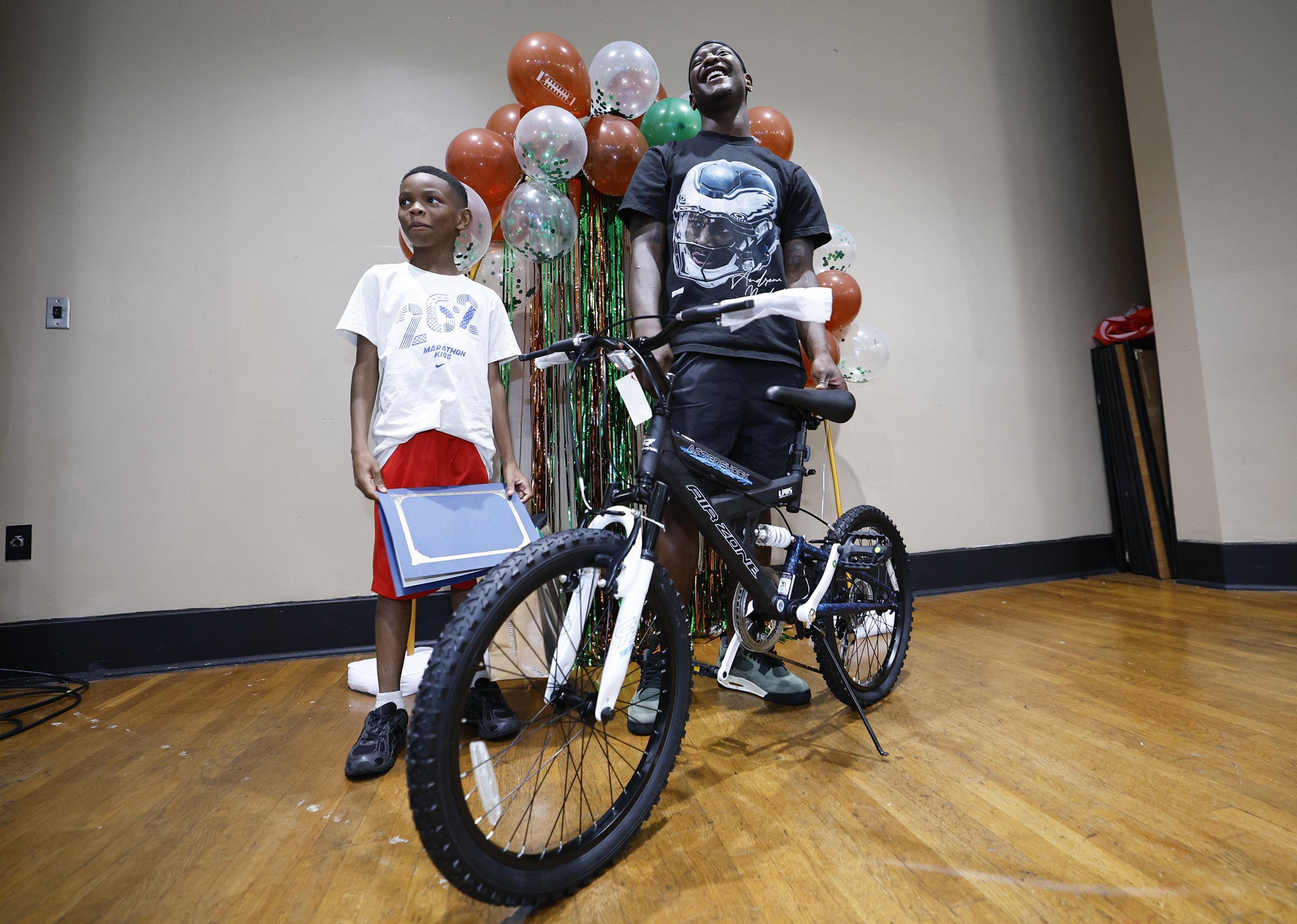Eagles safety Andrew Mukuba launches Mukuba Miracles Fund to benefit ...