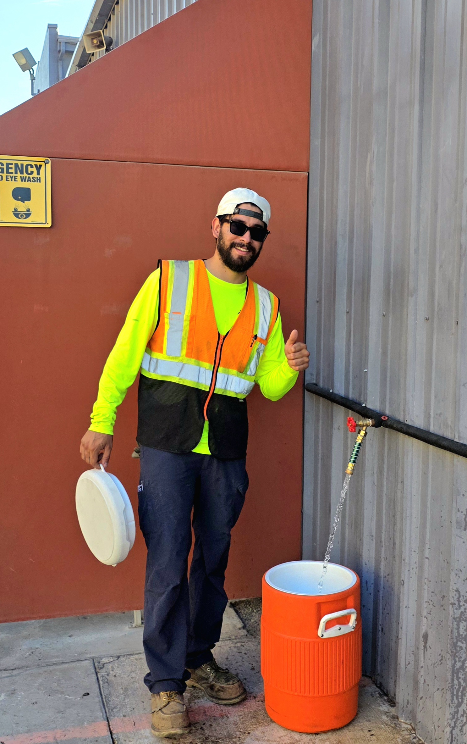 Nonprofit battles heat to keep El Paso clean while empowering workers ...