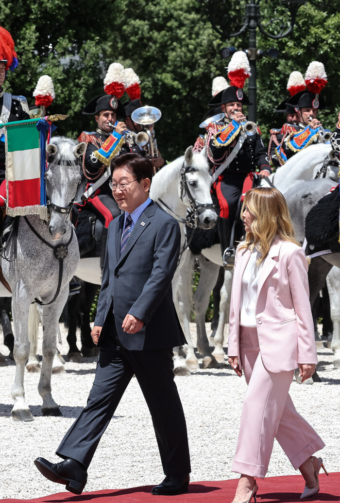 S Korea-Italy summit talks in Rome
