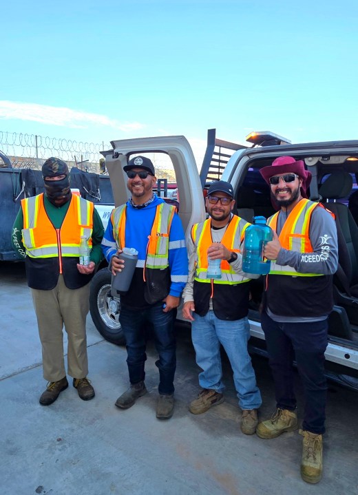 Nonprofit battles heat to keep El Paso clean while empowering workers ...