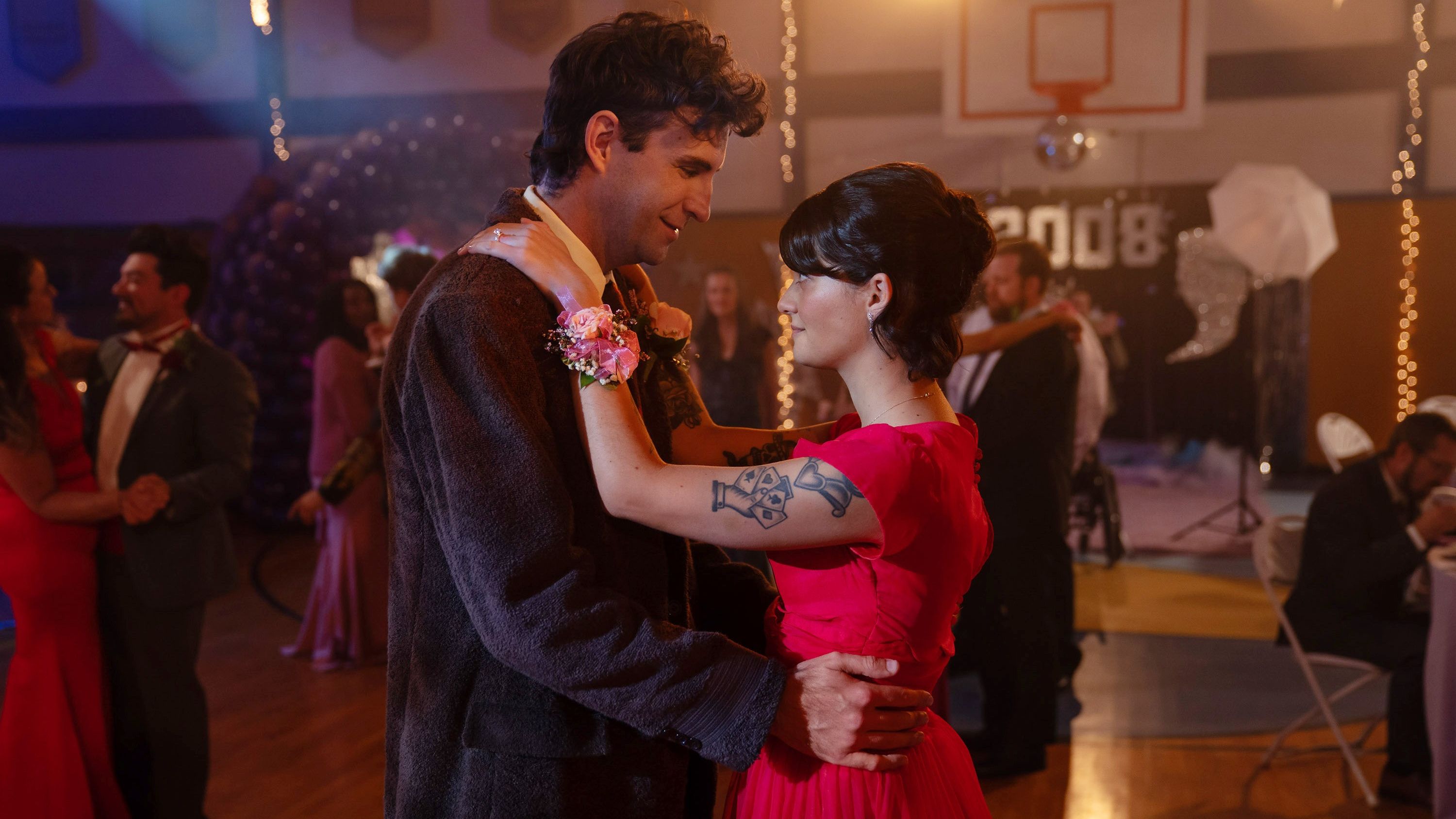 Never change! Review: Hulu's surprisingly heartfelt comedy thrives ...